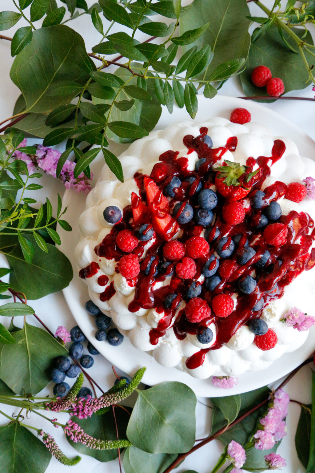 Pavlova aux fruits rouges - El gato de Alma
